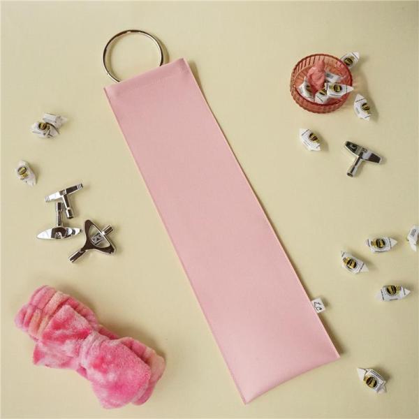 ■デザイン女の子向けに用意されたピンクのスティックケースに、「そのピンクじゃないんだよなー」と感じたことはありませんか？そんなピンクスティックケースのtsundrum_chan的アンサーアイテムが、この「どピンクBIGリングカラビナスティッ...