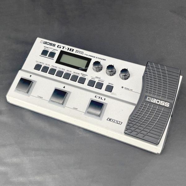 BOSSのマルチエフェクター「 GT-1B 」の中古品が入荷！本機は高品位で多彩なサウンド・メイキングを実現するフラッグシップ・クラスのエフェクト・エンジンを、軽くてコンパクトな筐体に凝縮したベース用マルチ・エフェクターです。進化し続けるC...