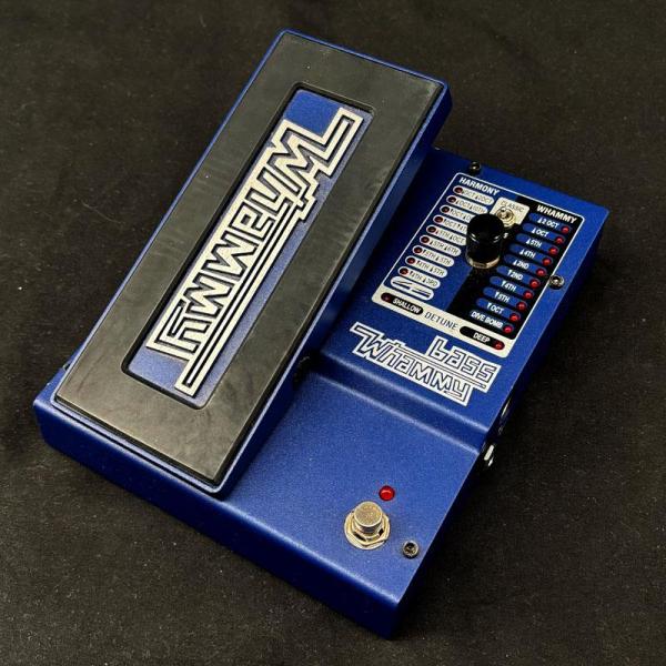 ベーシストのために設計されたBass Whammyの中古品が入荷！HARMONY、WHAMMY、DETUNEの3モードを装備し、ベーシストに新たな創造性を与えるエフェクトです。WHAMMYモードでは、CLASSICとCHORDSのトラッキン...