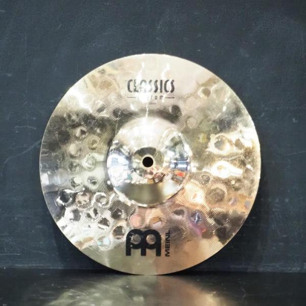 【MEINL 「Classic Custom」 Splashの中古品が入荷！】他のシンバルと比べて銀の含有量が多いB10ブロンズ合金を使用。コンピューター制御によるハイテクな製造工程、ブリリアントフィニッシュによるモダンなルックスと、優れた...