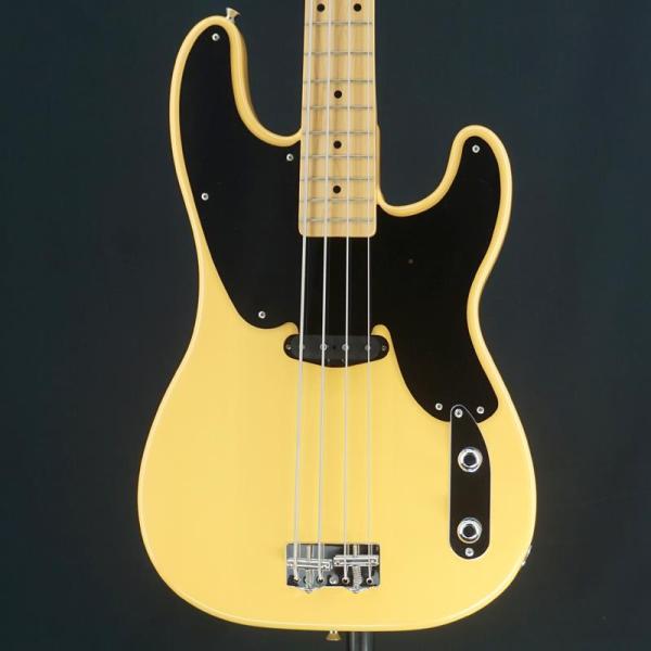 Made in Japan Traditional Original 50s Precision Bassはグロスフィニッシュのバスウッドボディを採用。20本のヴィンテージスタイルフレットを装備した9.5インチラジアスのUシェイプメイプルネ...