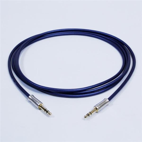【PASSGO BLUE Cable】音をダイレクトに繋ぐ。表現をさらに前へ。■ 高音質と演奏者の思い描くサウンドを両立した、PASSGO Cableのハイパフォーマンスライン「パスゴーブルー」PASSGO BLUEは、銀メッキ軟銅線と純度...