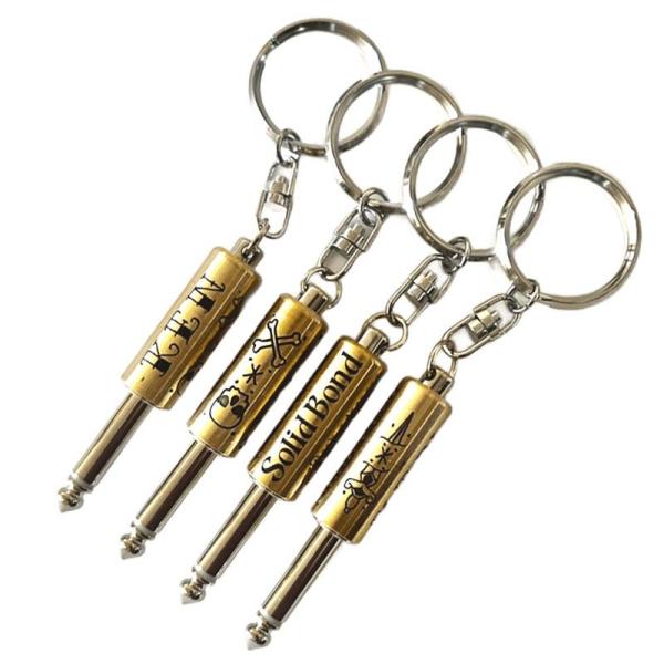 KR-KY2はKen Yokoyama Signature Guitar Cable【GC-KY2】の為に開発されたプラグをキーホルダーにしたアイテムです。ホルダー部分を外すと、通常のケーブル用プラグとして使用も可能です。KR-KY2のキャ...