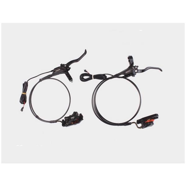 商品特徴１、オイルの圧力を使って、パッドを押し出し動作させるブレーキです。2、機械式と比べると、制動力はほぼ同じですが、ブレーキの引きが軽くなるため楽にブレーキレバーを引くことができます。３、耐久性高強度CNC加工されたアルミブレーキ。優れ...