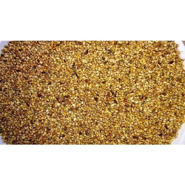 長い歴史を誇る飼料事業の経験を活かし、中国・オーストラリア・インド・カナダ・アメリカなど世界各国から多くの飼料原料を輸入しております。品質管理には特に注意を払っており、可愛い小鳥・小動物のために厳選した原料を使用し安心・安全な製品をお届して...