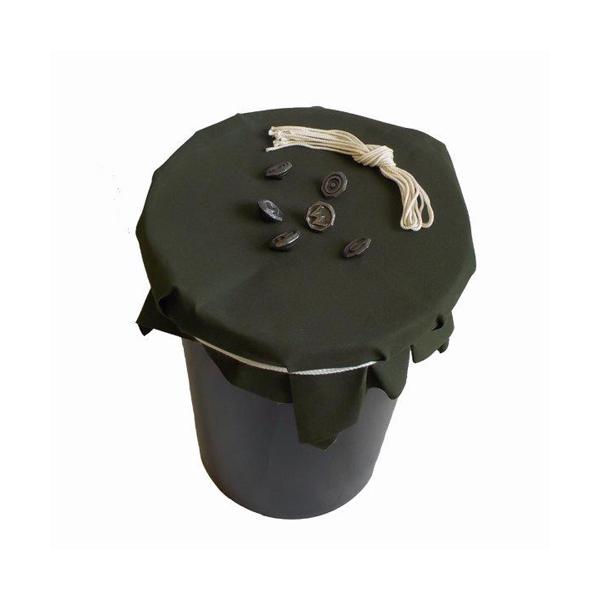 ●内容／ベーゴマ高・低各3個、ひも6本、床台（土俵）、シート、縛り紐、砂袋●サイズ／ベーゴマ：8角形約3cm、紐:φ2mm×長さ55cm、床台：φ30cm×H40cm●重量／ベーゴマ高：30g、ベーゴマ低：24g、床台：約650g※砂袋には...