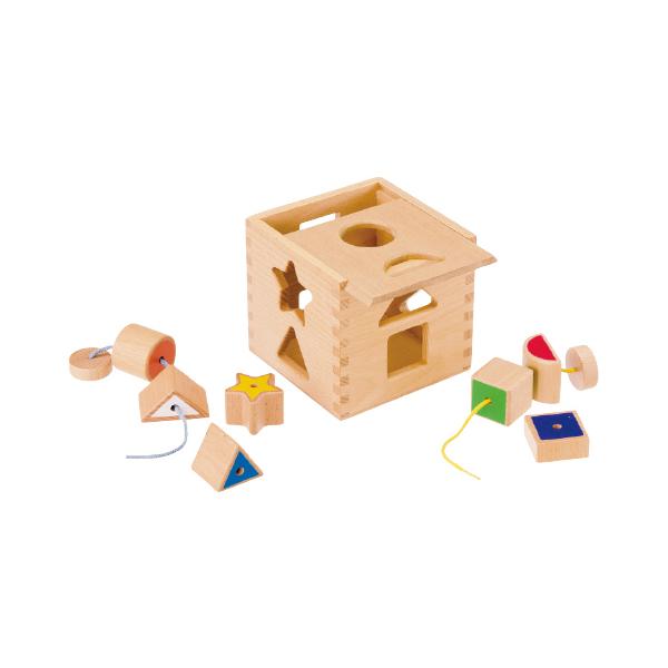 かたちあわせ・ひも通し、ながく遊べる知育玩具です。●内容／ボックス×1、ブロック×7、ひも×2●サイズ／W13×D13×H12cm●重量／570g●材質／木(ブナ、MDF)
