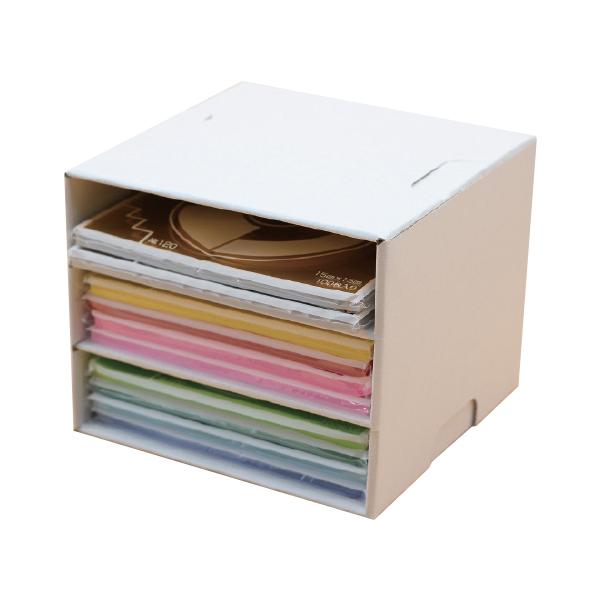 金・銀入りの10色の単色おりがみ+収納ボックスのセット。●内容／おりがみ1,000枚(100枚×10色：あか、きいろ、もも、うすもも、みどり、きみどり、あお、みず、金、銀）、組立式紙製ボックス（部材3枚）、組立説明書●サイズ／おりがみ：15...