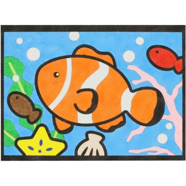 デザインが抜かれているので、シールをめくって砂をかけるだけの簡単工作。●内容／カット済み砂絵台紙●サイズ／完成時：約200×150mm●材質／タック紙