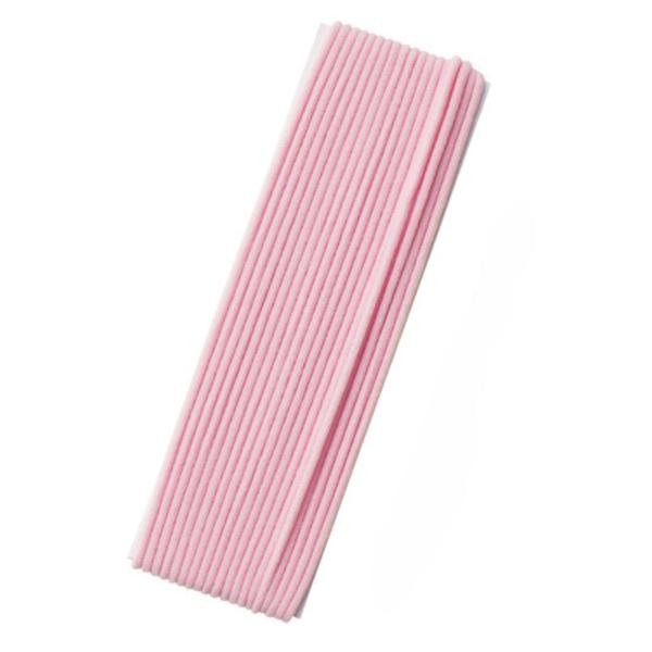 お面づくりに！やわらかく肌触りが良く痛くなりにくいので、耳かけ・あご紐用ゴムにおすすめ。ひも通しつきです。洗濯しても抗菌効果が持続します。●寸法／ピンク：直径約2mm×長さ4m巻●ひも通し付き。●材質／ゴム：天然ゴム（抗菌加工）、糸：ウーリ...