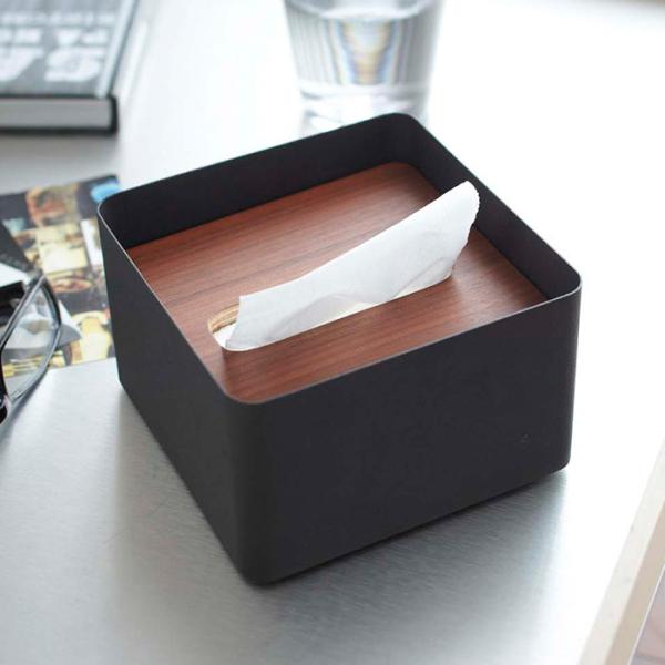 通常サイズのティッシュペーパーを半分にカットして使うエコ仕様の『ハーフティッシュケース』●商品サイズ／約W13×D13×H8.2cm●商品重量／約380g●蓋：天然木積層合板(ラッカー塗装)　本体：スチール（粉体塗装）●対応ティッシュ／一般...