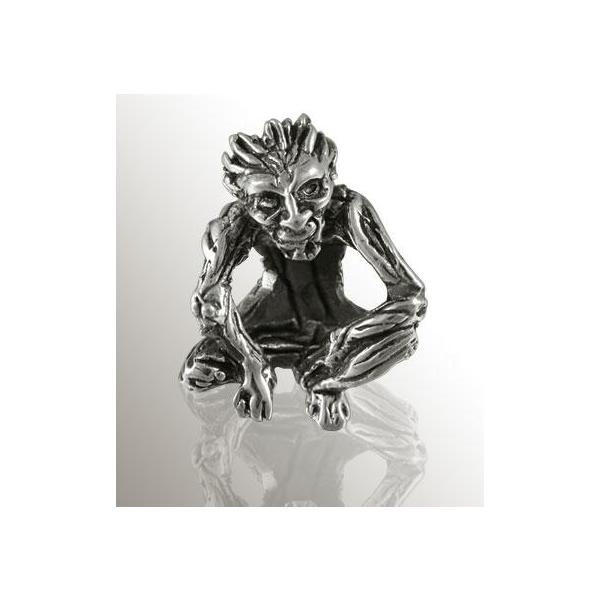 Size: 10.5 x 14 x 14mm