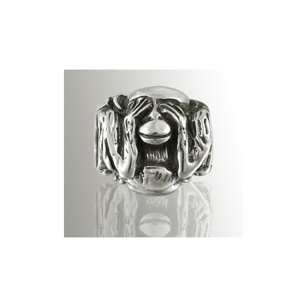 Size: 10.5 x 14 x 14mm