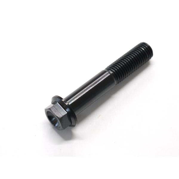 ○軽量で強度抜群な64チタン合金製！○カラーはブラックで主張しすぎず、カスタム感アップ！○ネジ部は転造でヘッド部分は鍛造後の削り出しです！○1本での販売です○ゆうパケットなら全国送料250円！○ブレーキキャリパーやフォーククランプ等使い方は...