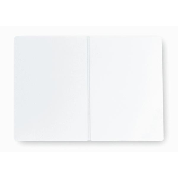 広げてA3サイズ：大きい食材を切るときに！たたんでA4サイズ：小さい食材やちょっと使いに！折りたたむ事で、食材をこぼさずお鍋へ投入する事ができます。また、自立できるから水洗い後は場所を選ばずに乾燥できます。■サイズ／約420×297×2（厚...