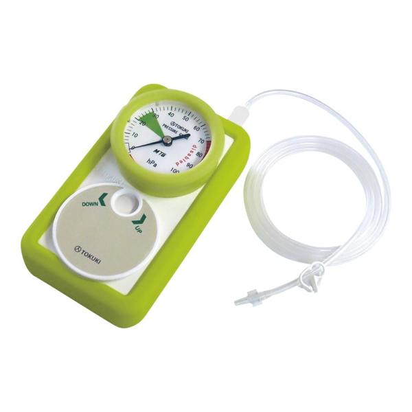 ◆特徴ジョグダイヤルを回すことで、容易に空気の充填・排出が可能です。カフ圧計で数値を確認しながら、適切なカフ圧調整ができます。衝撃から本体を守るプロテクトカバーを装着しています。◆仕様圧力調整範囲：0〜70hPaサイズ：81×47×141m...