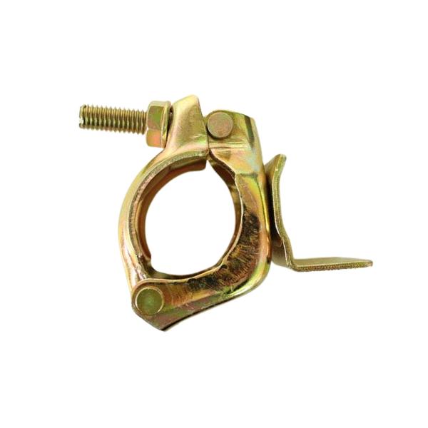 【特徴】●単管パイプを組んで、屋根付きの小屋や倉庫を建てる時に使用。●クランプにはＬ字型の金具が付いており垂木と単管を繋ぐことができる。【仕様】●規格：Φ48.6/Φ42.7兼用●自在●製品重量：約0.4kg●鉄（クロートメッキ）