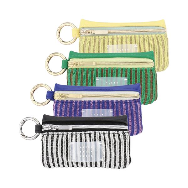 【発売日：2023年06月01日】人気アイテムの「スマートキーポーチ」からトレンド感のあるニット素材タイプが新登場！スマートキーや鍵を一緒に収納できます。カードも入るサイズ感がとっても嬉しい★同時発売のニットショルダーと合わせてる使うと可愛...