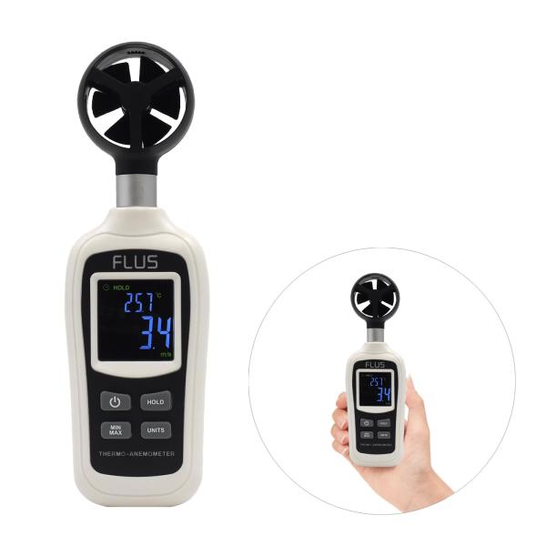 プラタのコンパクト デジタル風速計 ds029 の特徴■手軽に使用できる簡単操作のコンパクト風速計！持ち運びに最適！手軽に使用できるコンパクト風速計。作業現場・漁業・農業・スポーツなど、幅広い風速測定に役立ちます■片手で手軽に使える！■現在...