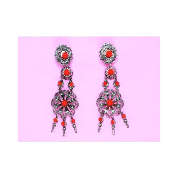 フラメンコアクセサリーをスペインのセビリアより取り寄せました オリジナリティーあふれるデザインの中からお選びください！サイズ：2.3cmｘ7.3cm留具：オメガタイプ (商品説明参照)