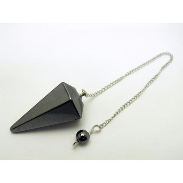 ■商品の内容高純度テラヘルツ鉱石 ペンデュラム カット型 ダウジング ヒーリング 天然石 風水 パワーストーンペンデュラムは「ダウジング」に使う振り子です。古くは金脈や水源を探すダウジング目的として使われていたようですが、 現在ではヒーリン...