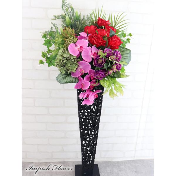 アーティフィシャルフラワー 造花 使用■サイズ:幅:55 奥行:35 高さ:111 (cm) ■主な使用造花：バラ・胡蝶蘭高級造花を使用したスタンド型アレンジメントです。インテリアとしてはもちろん贈り物としてもおすすめです。用途例：誕生日、...