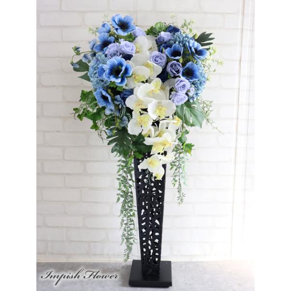 アーティフィシャルフラワー 造花 使用■サイズ:幅:58 奥行:34 高さ:106 (cm) ■主な使用造花：胡蝶蘭・アネモネ高級造花を使用したスタンド型アレンジメントです。インテリアとしてはもちろん贈り物としてもおすすめです。用途例：誕生...