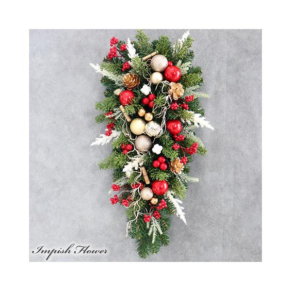 アーティフィシャルフラワー（造花）使用■サイズ: 幅:28 奥行き:12 高さ:55 (cm) ■主な使用造花：インテリアとしてはもちろん御祝い用にもぴったりの豪華な造花を使った壁掛けリースのアレンジメント用途例：誕生日、結婚祝い、記念日、...