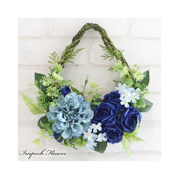 アーティフィシャルフラワー（造花）使用■サイズ: 幅:29 奥行き:9 高さ:29 (cm) ■主な使用造花：ダリア・バラインテリアとしてはもちろん御祝い用にもぴったりの豪華な造花を使ったリースのアレンジメント用途例：誕生日、結婚祝い、記念...