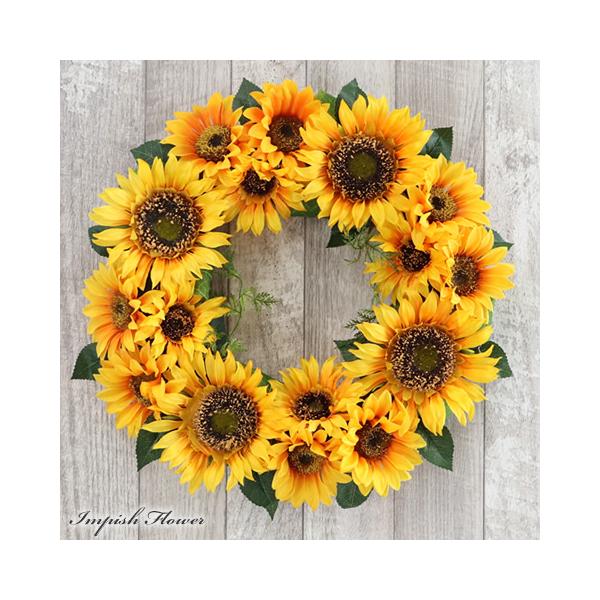 アーティフィシャルフラワー（造花）使用■サイズ: 直径:40 奥行き:8 (cm) ■主な使用造花：ひまわりインテリアとしてはもちろん御祝い用にもぴったりの豪華な高級造花を使った壁掛けリースのアレンジメント用途例：誕生日、結婚祝い、記念日、...