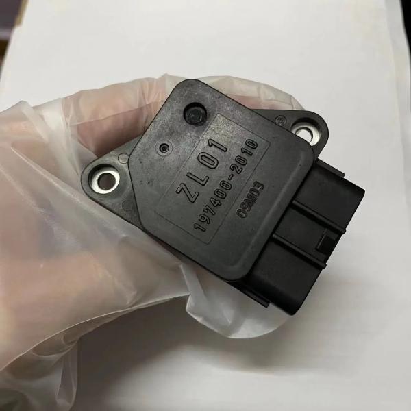 ※こちらの商品は発送に5〜7営業日ほど頂いております。※発送からお届けまで10日〜14日程度となります。※輸入品のためパッケージに輸送時に伴うスレや傷がある場合がございますが、商品に問題はございませんので予めご了承くださいませ。純正品番19...