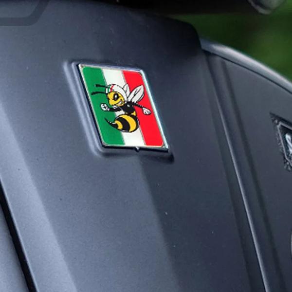 ※こちらの商品は発送に2〜5営業日ほど頂いております。※発送からお届けまで5日〜10日程度となります。※輸入品のためパッケージに輸送時に伴うスレや傷がある場合がございますが、商品に問題はございませんので予めご了承くださいませ。耐久性と防水性...