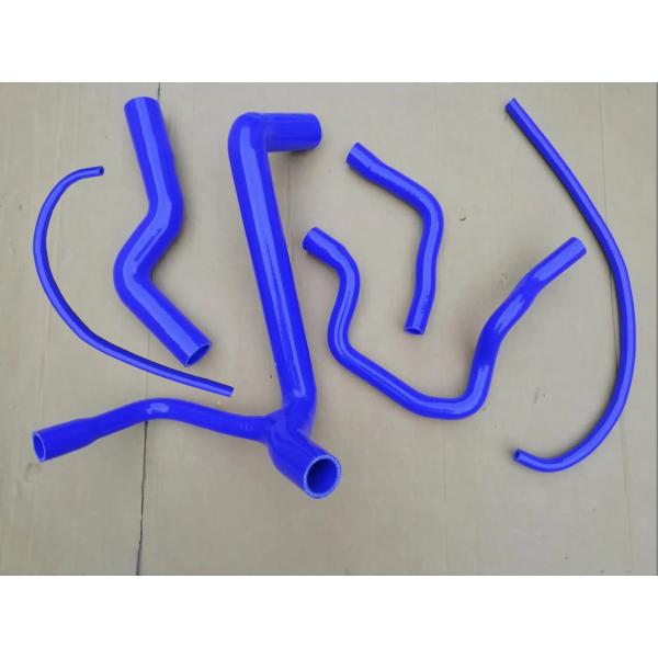 ※こちらの商品は発送に2〜5営業日ほど頂いております。※発送からお届けまで5日〜10日程度となります。※輸入品のためパッケージに輸送時に伴うスレや傷がある場合がございますが、商品に問題はございませんので予めご了承くださいませ。メルセデス・ベ...