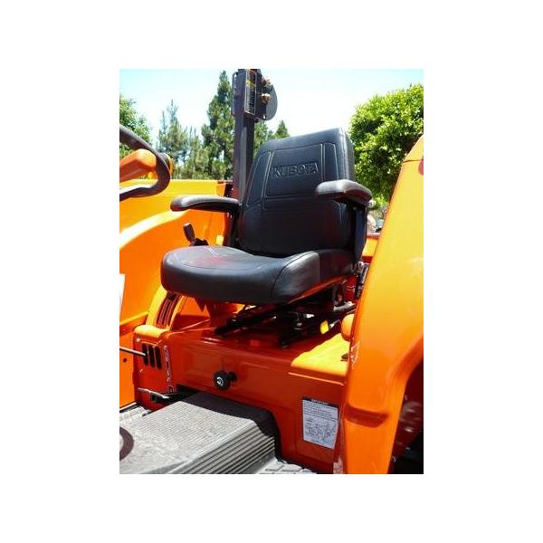 商品名: Durafit シートカバー KU07 グレー ベロア クボタ シートカバー トラクター M4700 M4900 M5400 M5700 M6800 M8200 M9000 シート番号 3A011-85010 * アームレストなし...