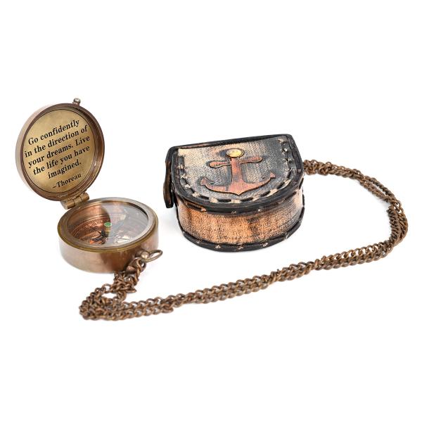 商品名: Brass Nautical - Thoreau's Go Confidently コンパス 真鍮製 アンティーク仕上げ レザーケース入り 卒業式 洗礼式 聖体拝領 正月/クリスマス/誕生日プレゼントに Brass Nautica...