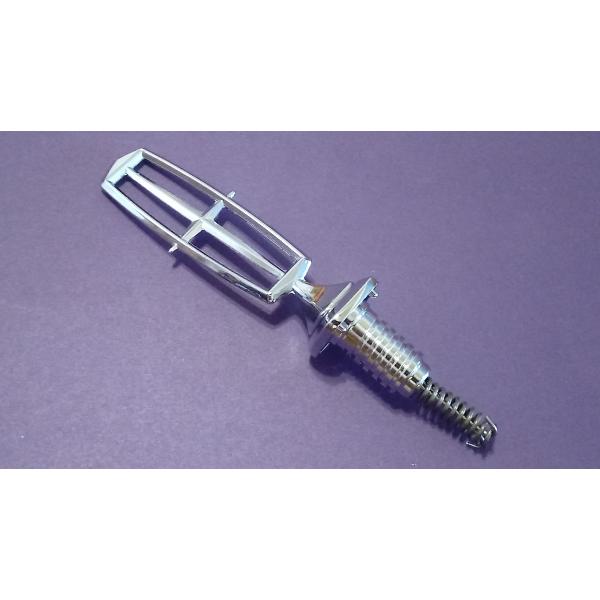 商品名:  New 1990-1997 Hood Ornament for Lincoln Town Carブランド: Generic商品番号: CAP-1400色: Chrome素材: Metal海外の輸入品ショップ-世界中の様々なアイテ...