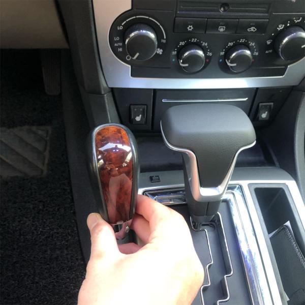 商品名: WHNBYYD 自動車部品 リフィット ギアシフトノブ クライスラー用 取り付け簡単 ねじ穴 (タイプD) WHNBYYD Car Automobile Parts Refitted Gear Shift Knob for Chr...