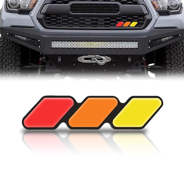 商品名: Sodcay 3色グリルバッジエンブレム 装飾アクセサリー 1個 Tacoma 4Runner Tundra Sequoia Rav4 Highlanderに対応 グリルインサートトリム (イエロー&amp;オレンジ&amp;レッ...