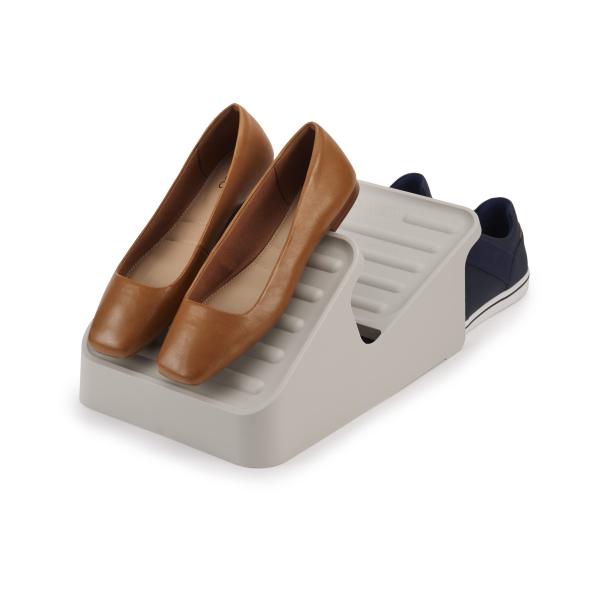 商品名:  Joseph Joseph Shoe-in Space-Saving Shoe Rack Smallブランド: Joseph Joseph商品サイズ: Small高さ: 37cm横幅: 26cm奥行: 21cm重量: 390g商...