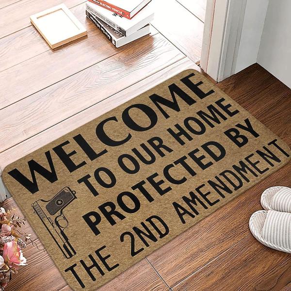 商品名Cute Doormat Indoor Entrance Welcome to Our Home Protected by The 2Nd Amendment Welcome Mats for Front Door Funny Doo...