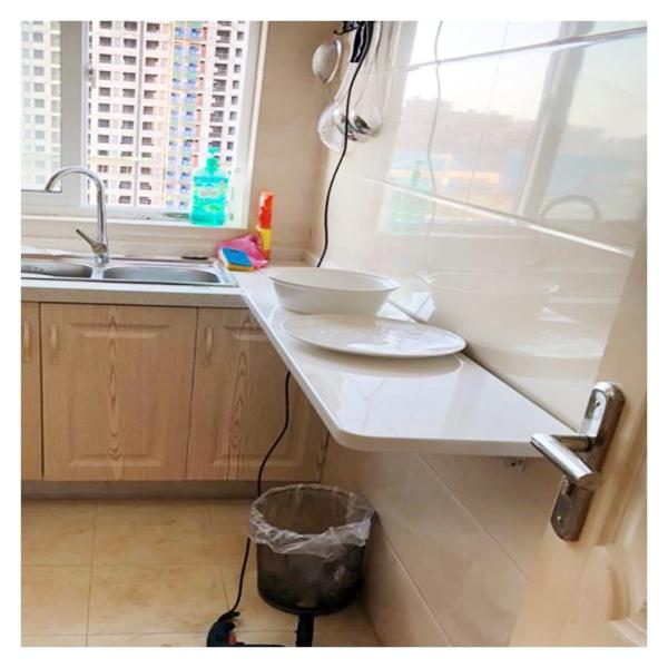 商品名: ウォールデスク折りたたみ、折りたたみ作業テーブル、寝室バルコニーキッチン折りたたみデスク、ホワイト12サイズの省スペースで安定した頑丈 (Color : A, Size : 70×30cm) OUYOXI Wall Desk Fo...