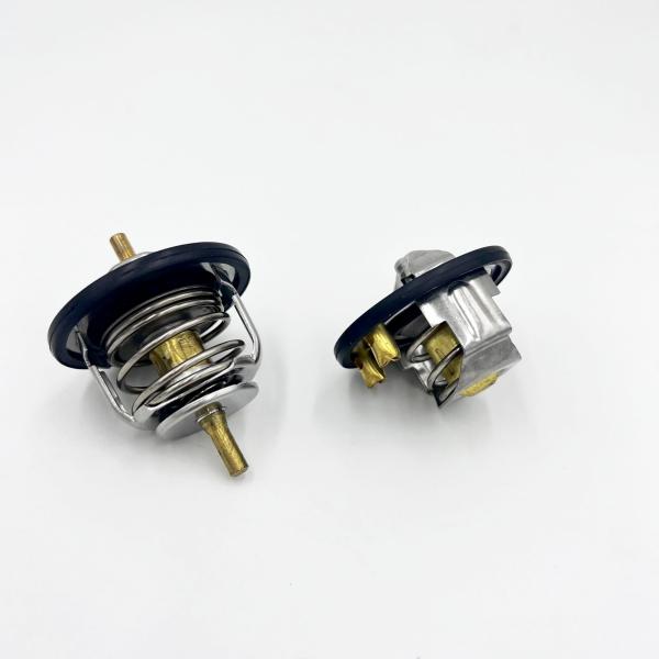 商品名:  Set of Engine Coolant Thermostat 85℃ and 82℃ For ISUZU NPR NQR 4HK1 5.2L 98-24ブランド: GoTrucky高さ: 6.858cm横幅: 6.858cm...