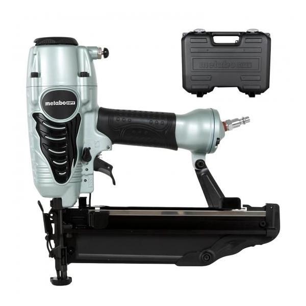 【商品名】 Metabo HPT仕上げ釘打機（エアダスター付き）、プロ推奨の空気圧式パワー釘打機、モールディング、チェアレール、キャビネットに最適、軽量3.7ポンド、16ゲージ、1インチ〜2-1/2インチ仕上げ釘、NT65M2S Metab...