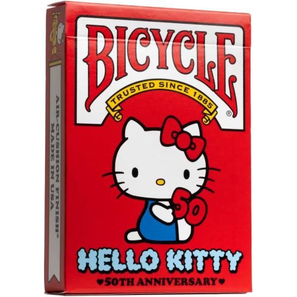 ハローキティの50周年を記念した特別デッキ、「Bicycle Hello Kitty 50th Anniversary」が登場！世界中で信頼されるBicycleブランドによるトランプで、カートゥーンキャラクターたちがキティの帽子をかぶった“...