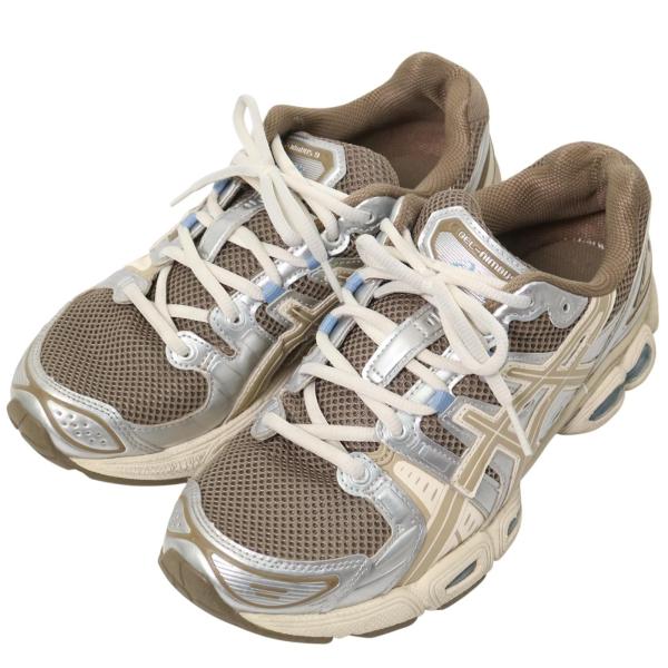 ■ブランドASICS アシックス■カラーブラウン・ホワイト・シルバー■素材■サイズサイズ表示：26.5アウトソール：30.5cmワイズ：11.5cmヒール：cm※多少の誤差はご了承下さい。■付属品{item.attribute.custom...