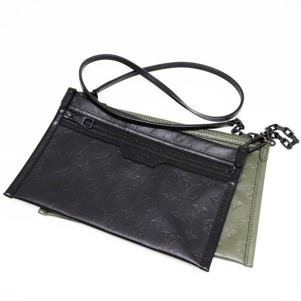 商品名：ルイヴィトン　フラット・メッセンジャー型番：M44635シリアルナンバー：CA2109製造国：スペインライン：モノグラム・シャドウ素材：モノグラム・シャドウ レザーカラー：ブラック/モスグリーンサイズ：約W26cm×H17cm×D1...