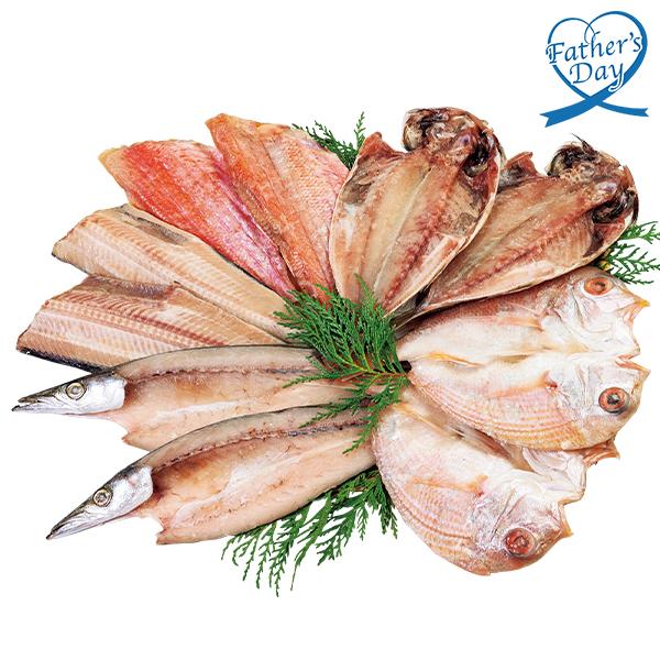 父の日 ギフト グルメ セット 魚 食べ物 小田原山安 感謝の干物ギフト いなげや プレゼント 2026 70代 60代 メッセージカード 高級 人気【商品内容】真あじ開き（長崎県産）60g×2枚、連子鯛開き（長崎県産）90g×2枚、かます...