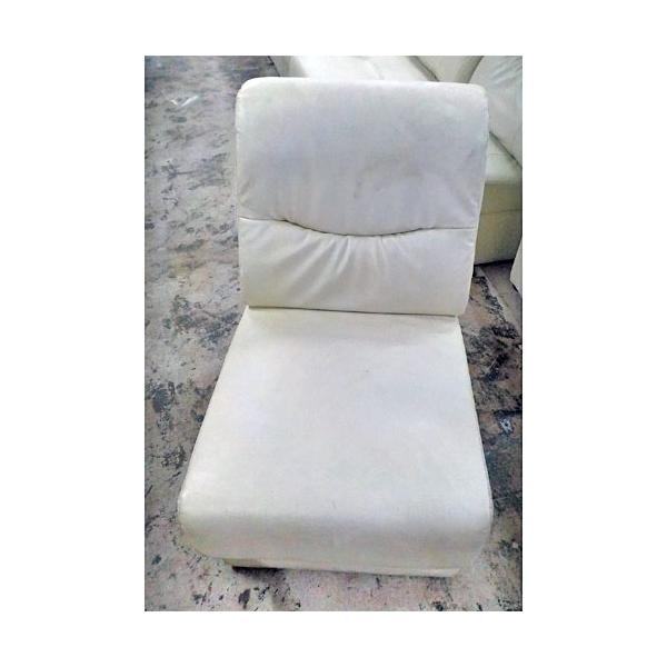 商品名：ソファー 白 寸法：W500×D780 座面高さ：360 メーカー：不明 型式：不明 年式：不明 重量：不明 付属品：写真の通り 説明書：なし 保証期間：なし ランク：C 特記事項：-  販売店：テンポス名古屋西店（愛知県名古屋市）...
