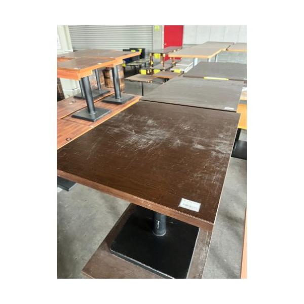 商品名：洋風テーブル共縁DB 寸法：W600×D750×H700 メーカー：不明 型式：不明 年式：不明 付属品：写真の通り 説明書：なし 保証期間：なし ランク：C 特記事項：打痕や傷・汚れがります。  販売店：テンポス小倉店（福岡県北九...