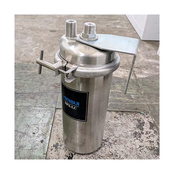 商品名：浄水器 寸法：W104×D104×H303 メーカー：メイスイ 型式：NFX-LC 年式：不明 付属品：写真の通り 説明書：写真の通り 保証期間：なし ランク：B 特記事項：-  販売店：テンポス新宿店（東京都新宿区）からの配送です。